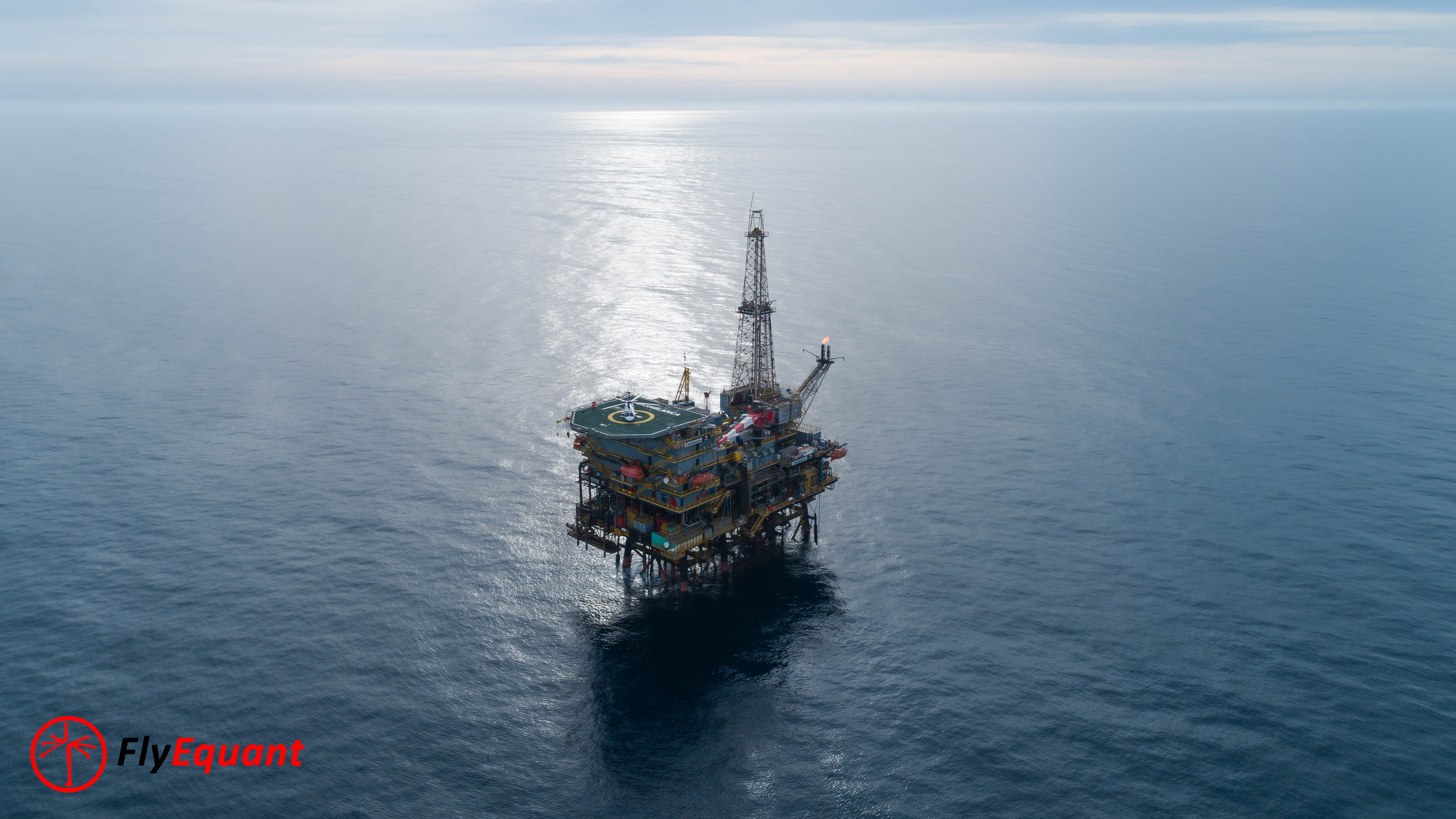 Plataforma Petrolífera & FlyEquant - Flyequant&Dronesolutions